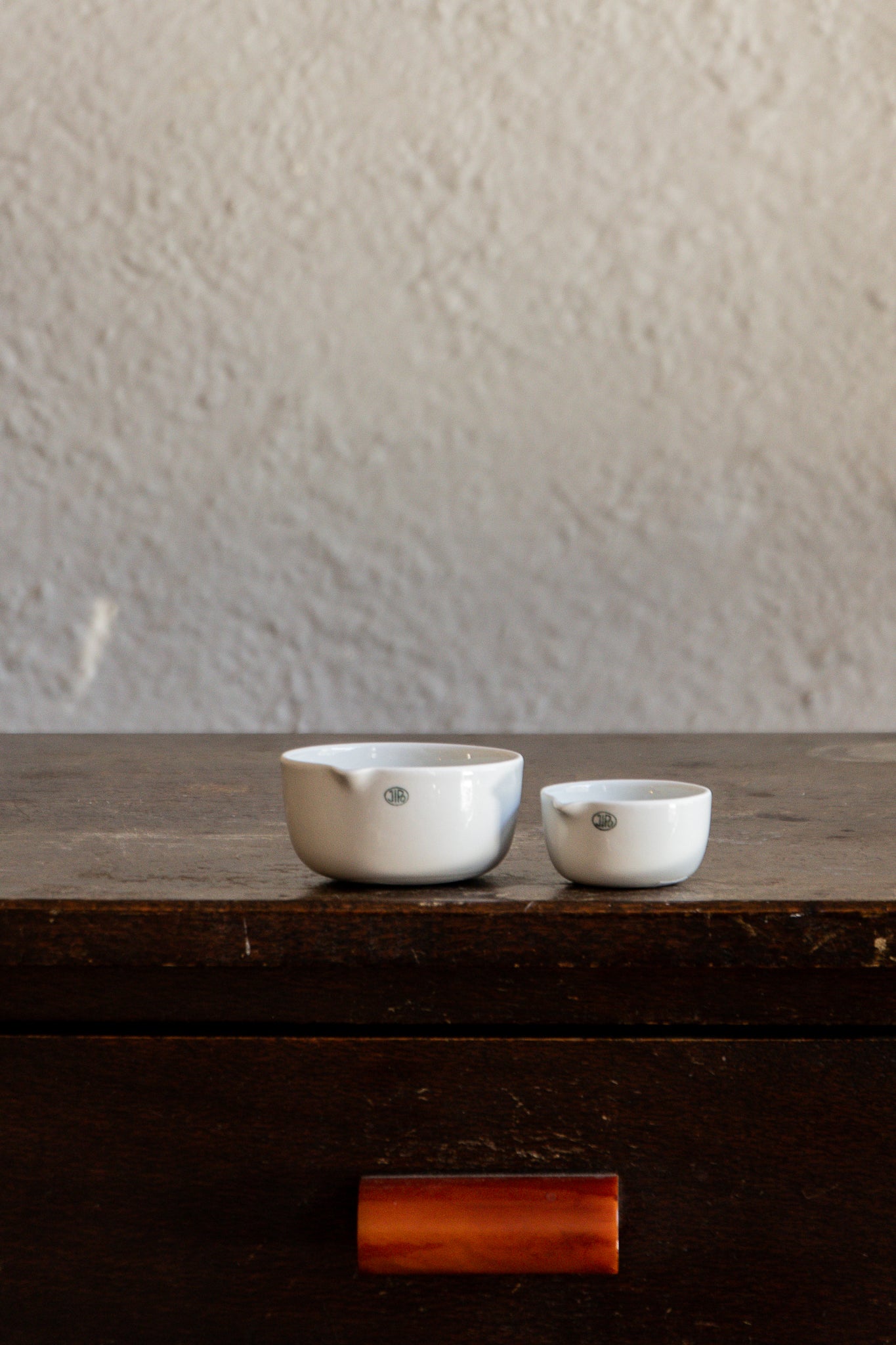 Jipo Annealing Dish Deep with Spout – The Hub General Store