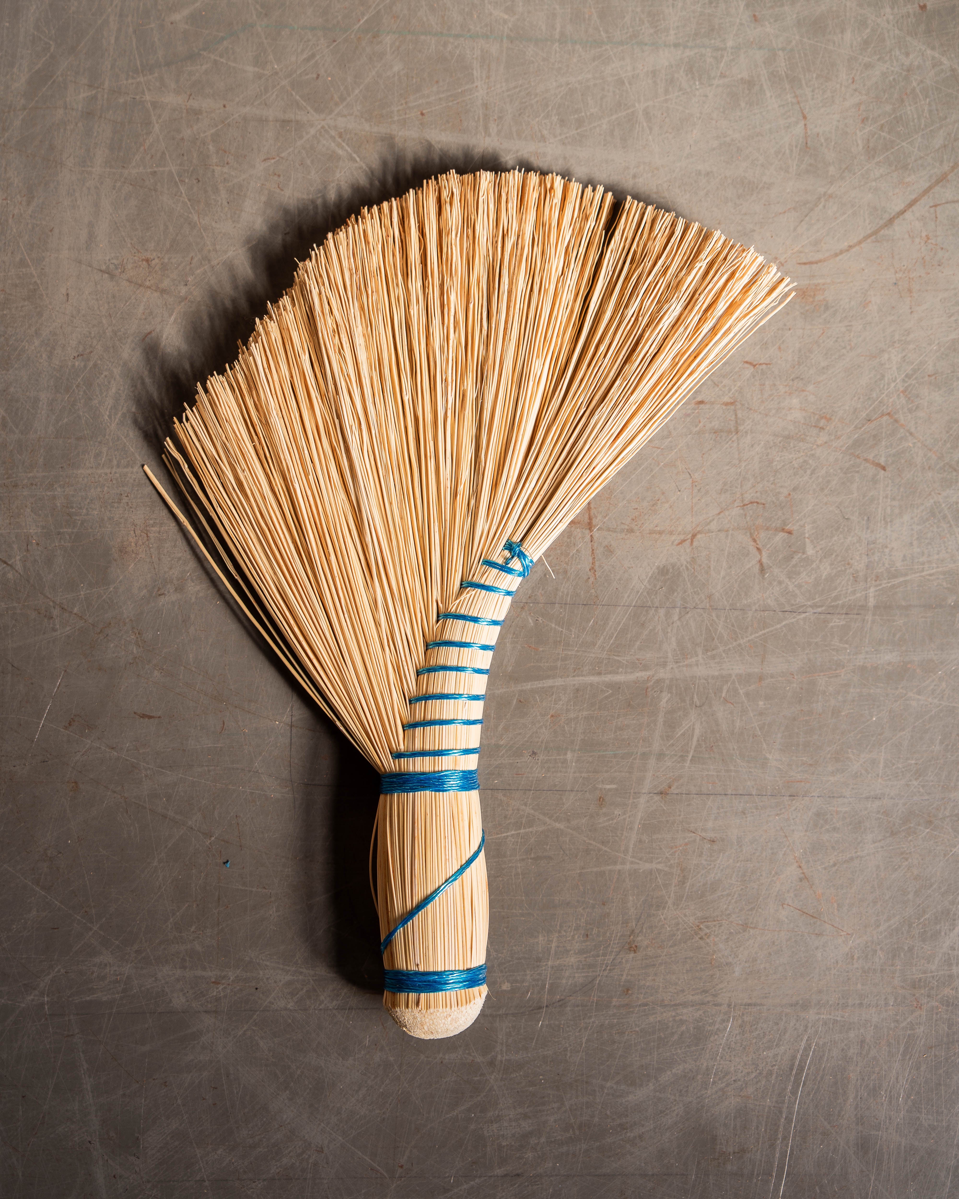Redecker Dutch Style Hand Brush – The Hub General Store