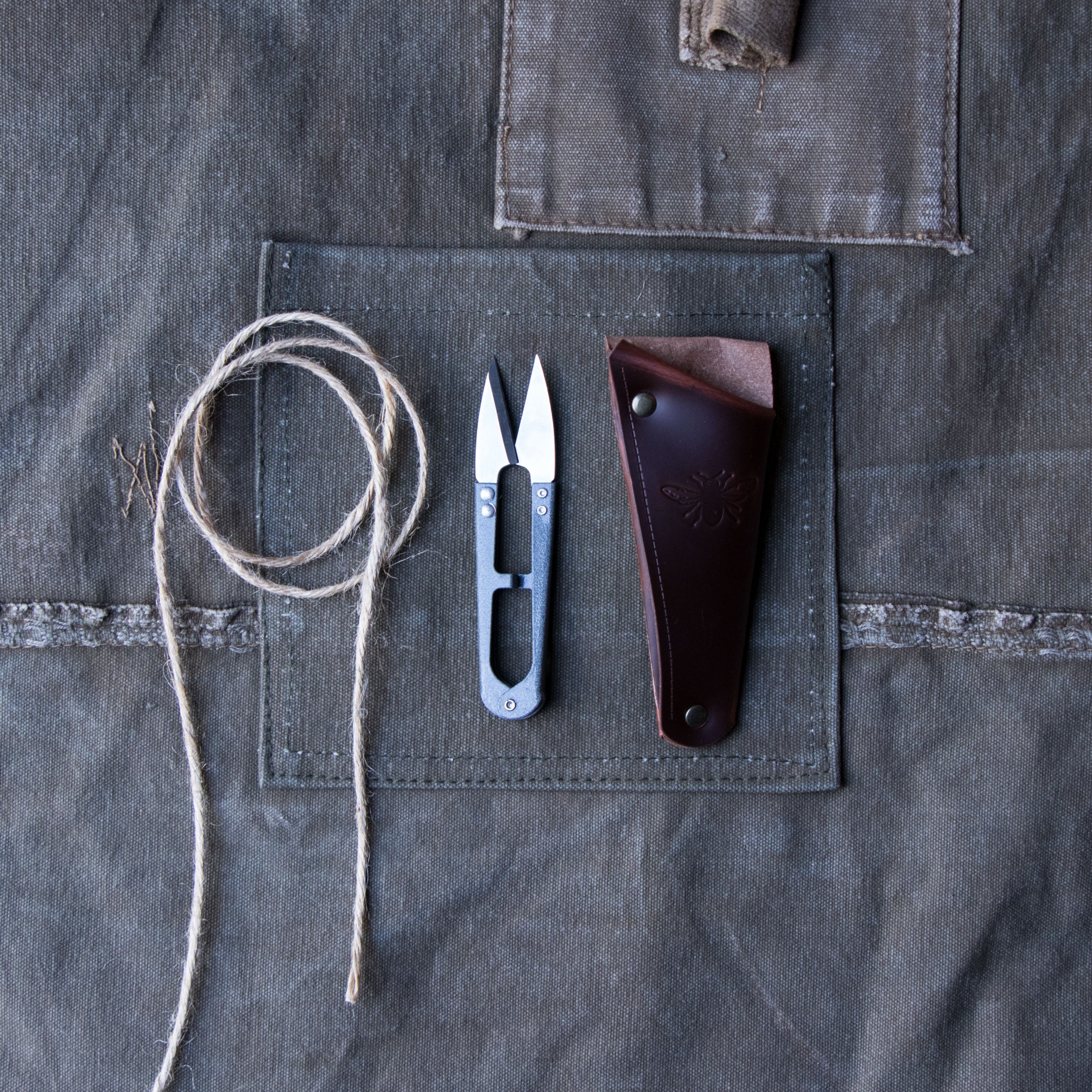Snips In Leather Pouch – The Hub General Store