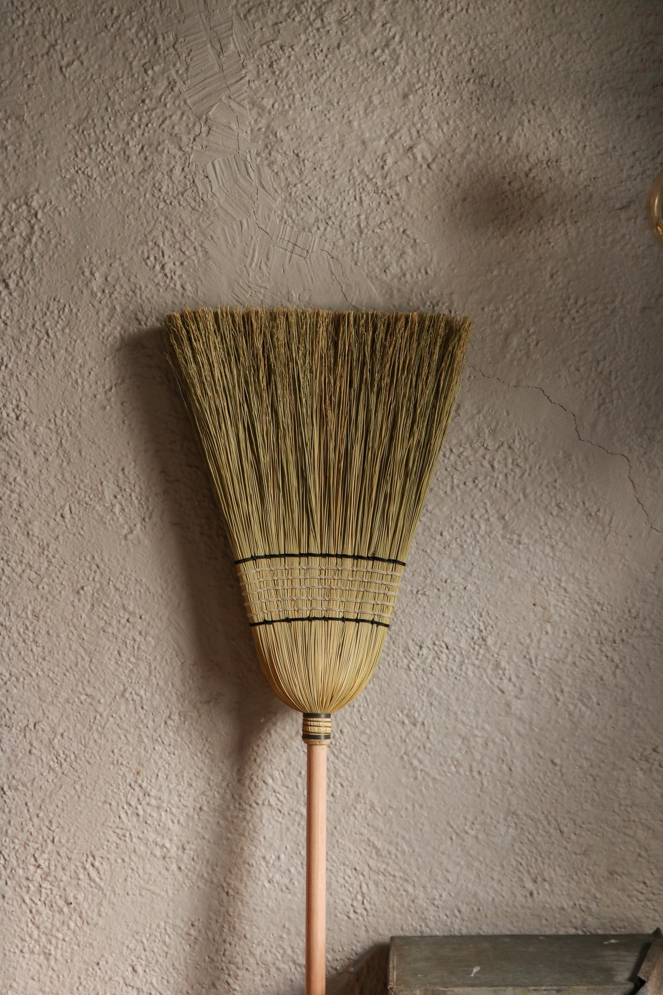 Tumut Woolshed Broom 7 Tie